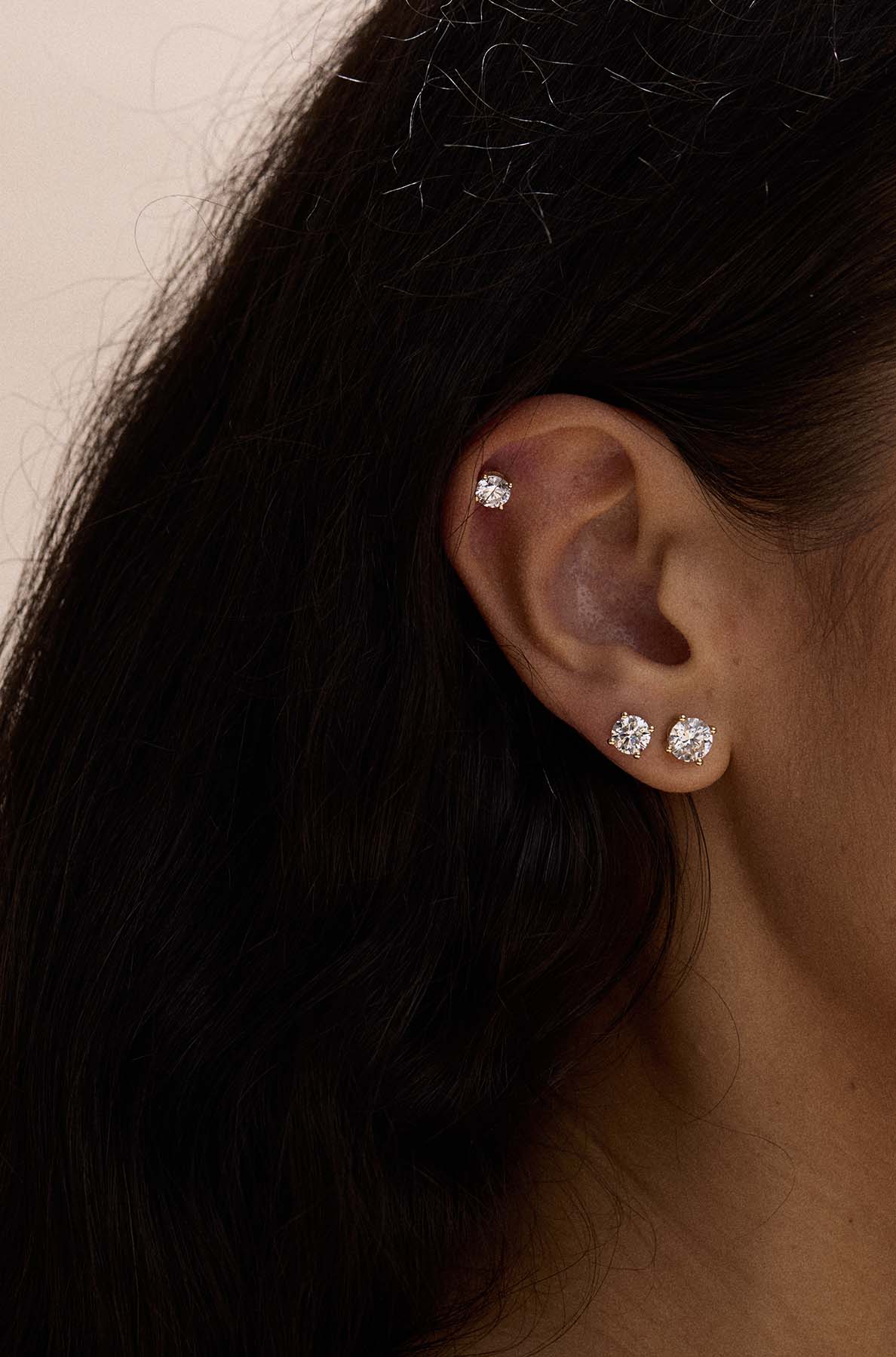 MILESTONE DIAMOND STUD (PAIR) – AURUM + GREY