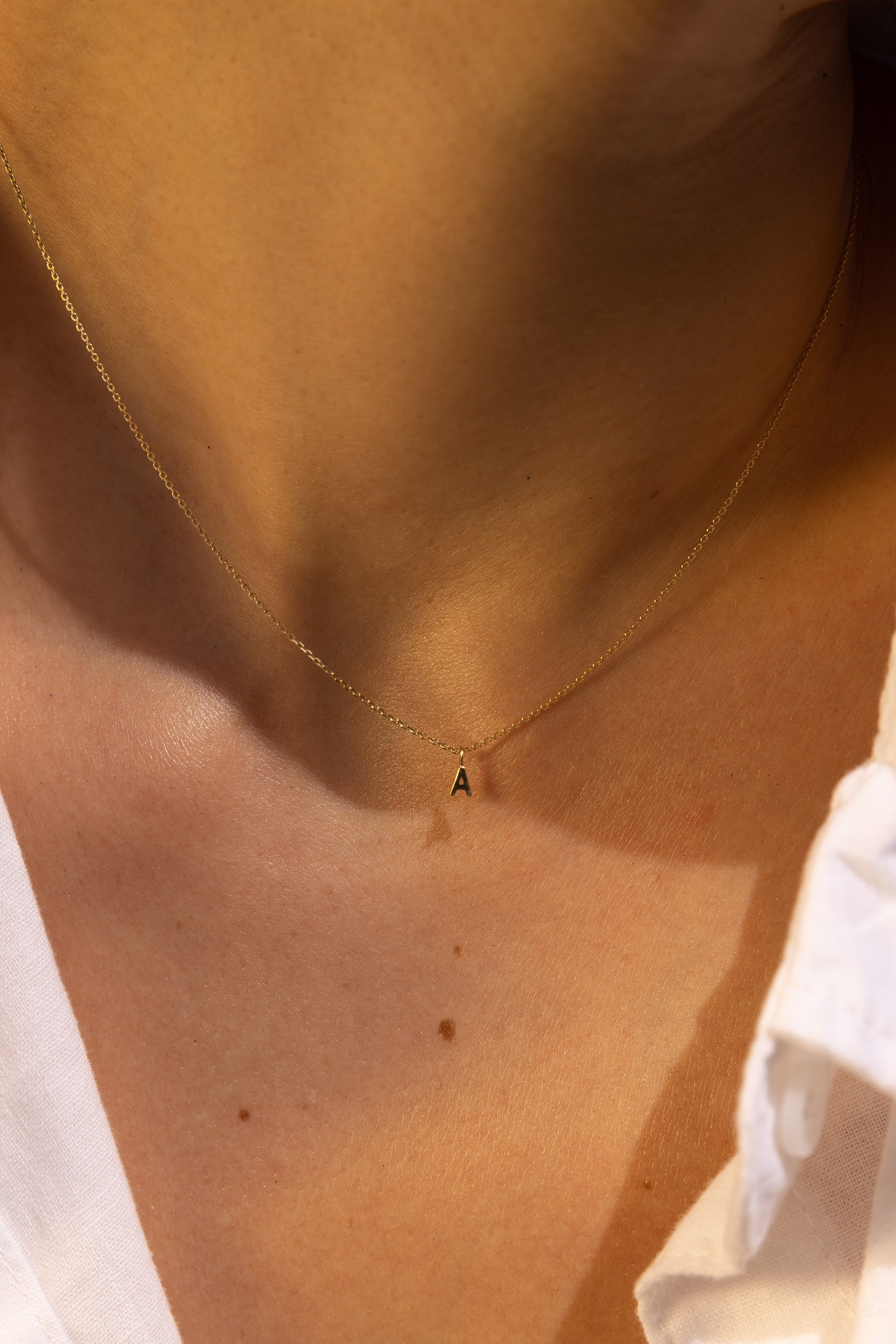 INITIAL NECKLACE - AURUM + GREY